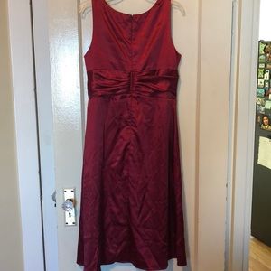 Cindy | Dresses | Vibrant Candy Apple Red Midi Dress | Poshmark